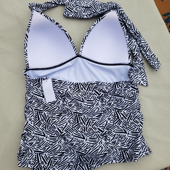 Jaclyn Smith Collection | Swim | Jaclyn Smith Tankini Top | Poshmark